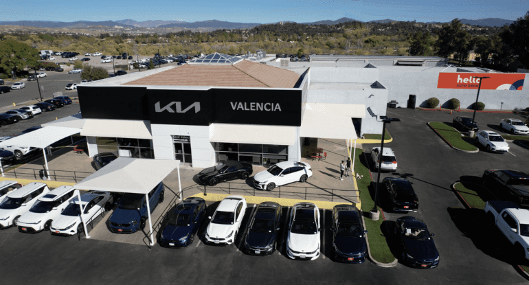 Hello Kia of Valencia | Santa Clarita, CA | Kia Dealership & Service Center