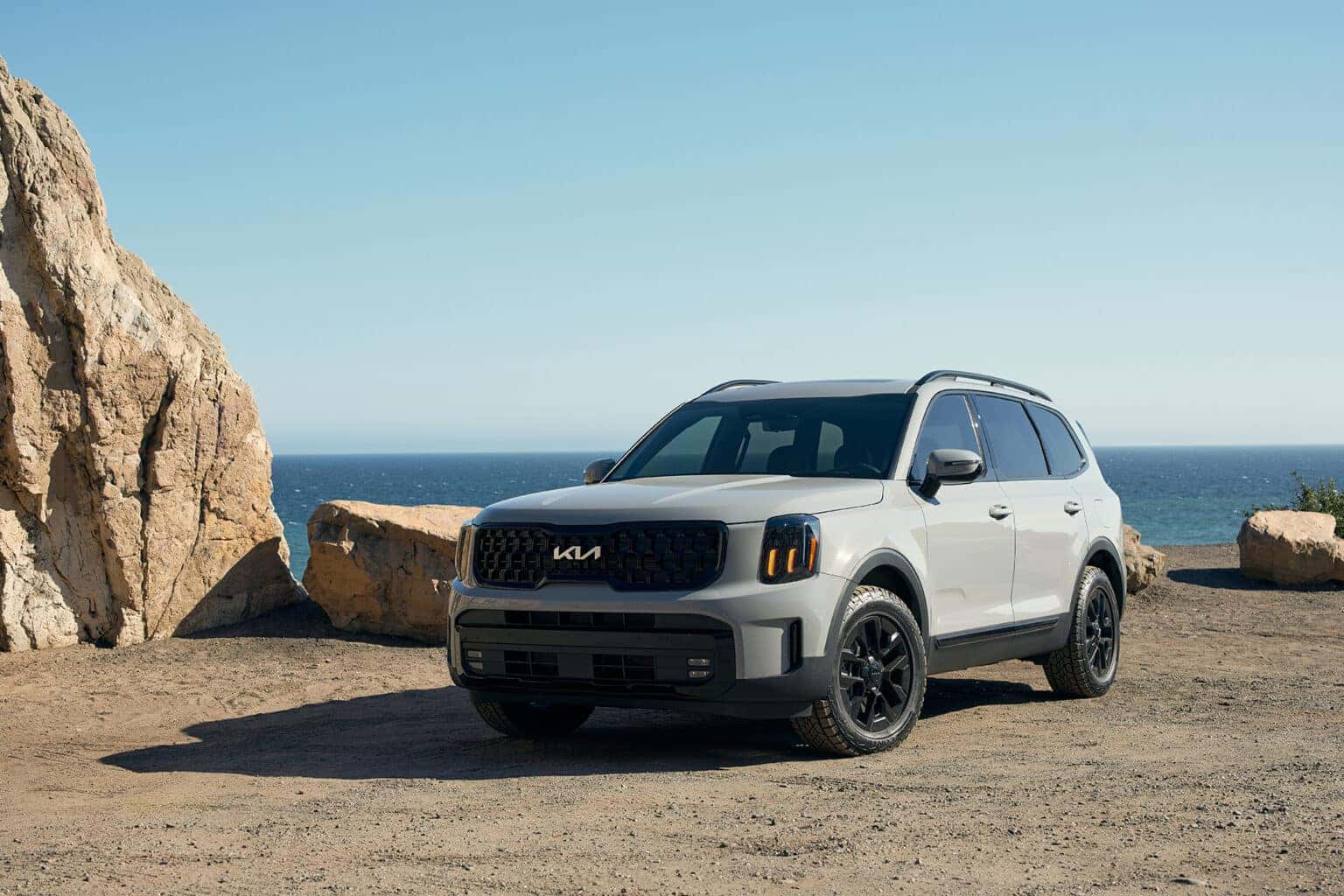 Road Trip in Style with the Telluride | Hello Kia of Valencia