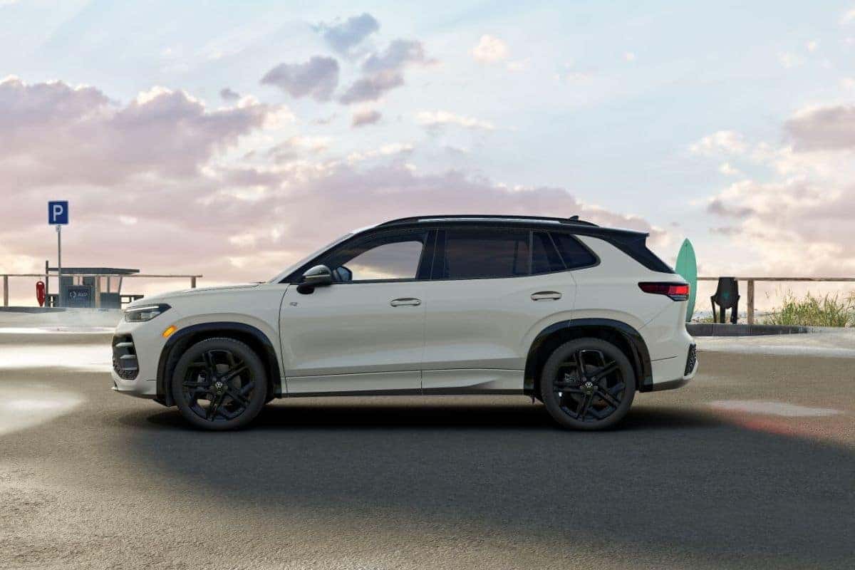 🎨 2025 Volkswagen Tiguan Colors : View Exterior & Interior Color ...