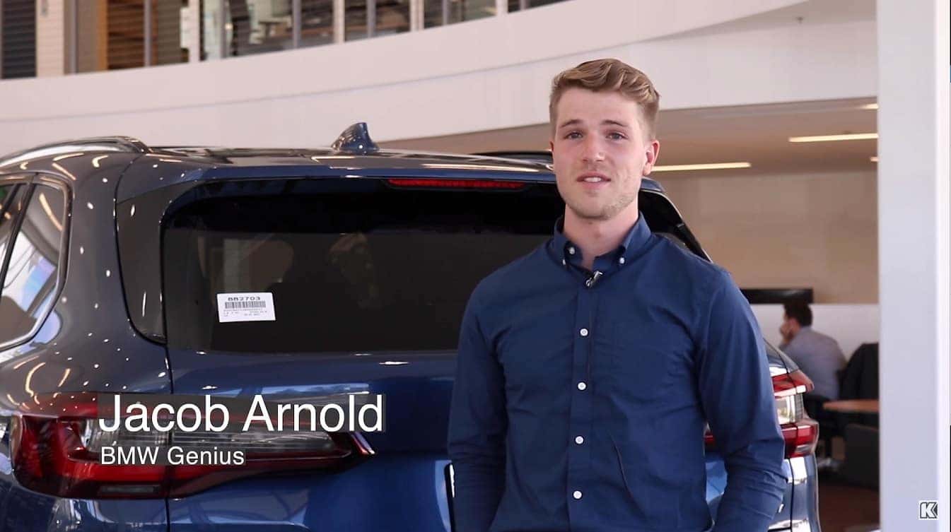 BMW Genius Demonstrates iDrive System | Kendall BMW of Bend