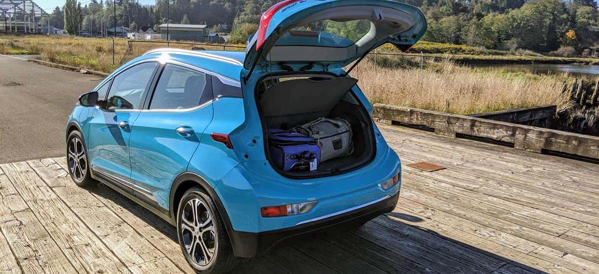 Chevrolet Refreshed the Top EV On the Market, the 2020 Chevy Bolt ...