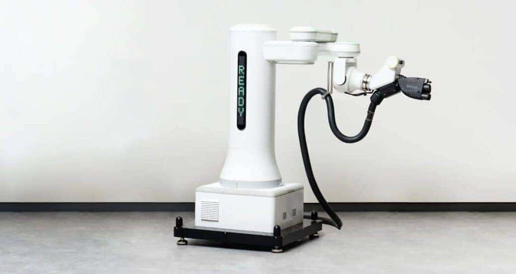 Kia and HMG Develop Automatic BEV Charging RobotKia and HMG Develop ...