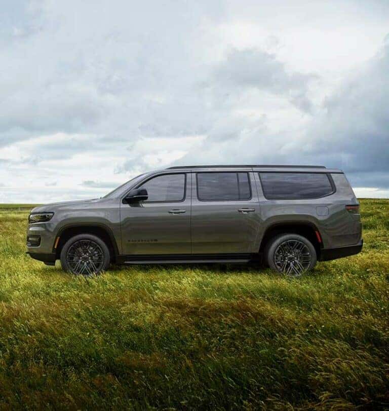 The 2023 Jeep Wagoneer L Wins Wards 10 Best Interiors Award