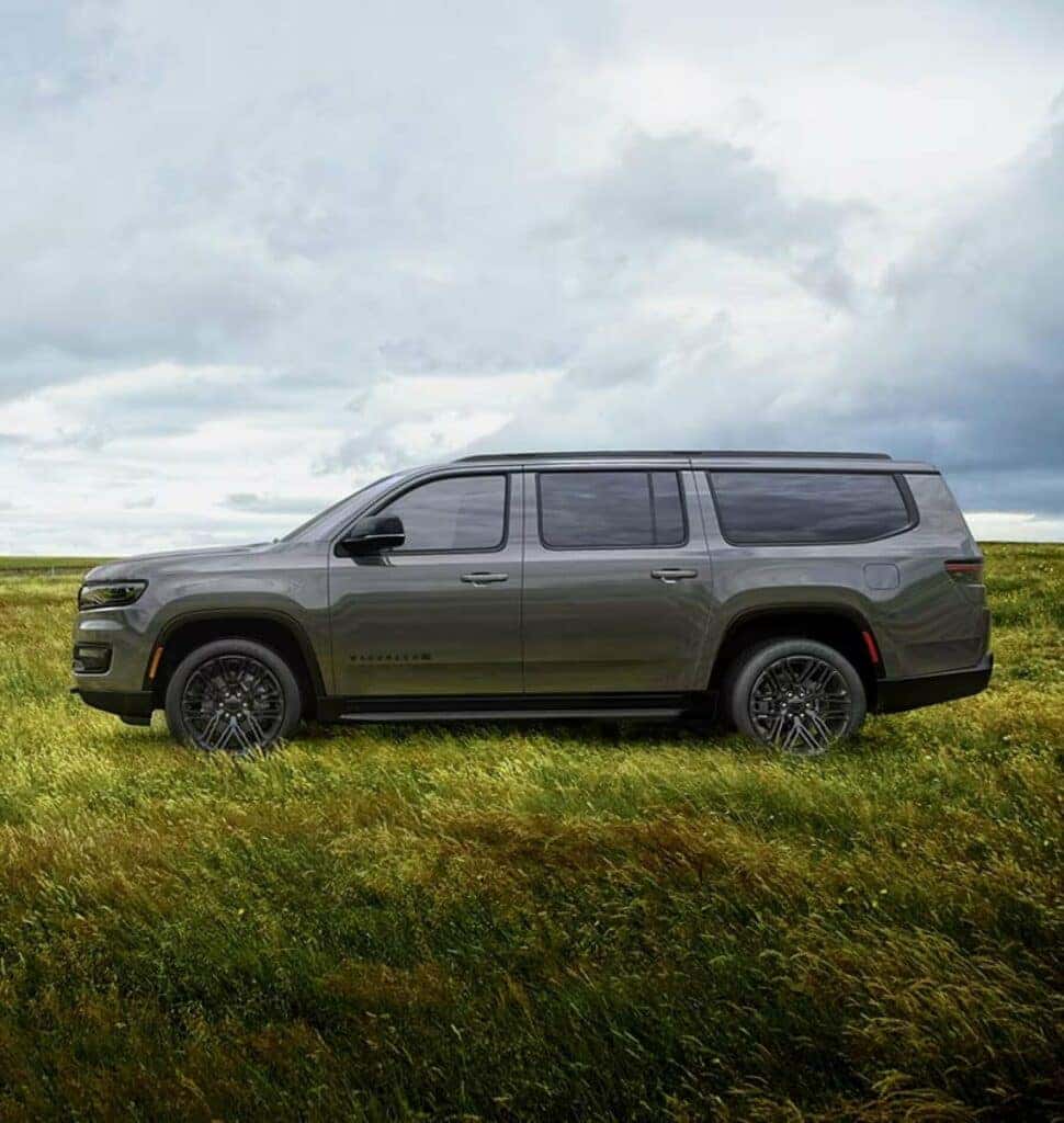 The 2023 Jeep Wagoneer L Wins Wards 10 Best Interiors Award