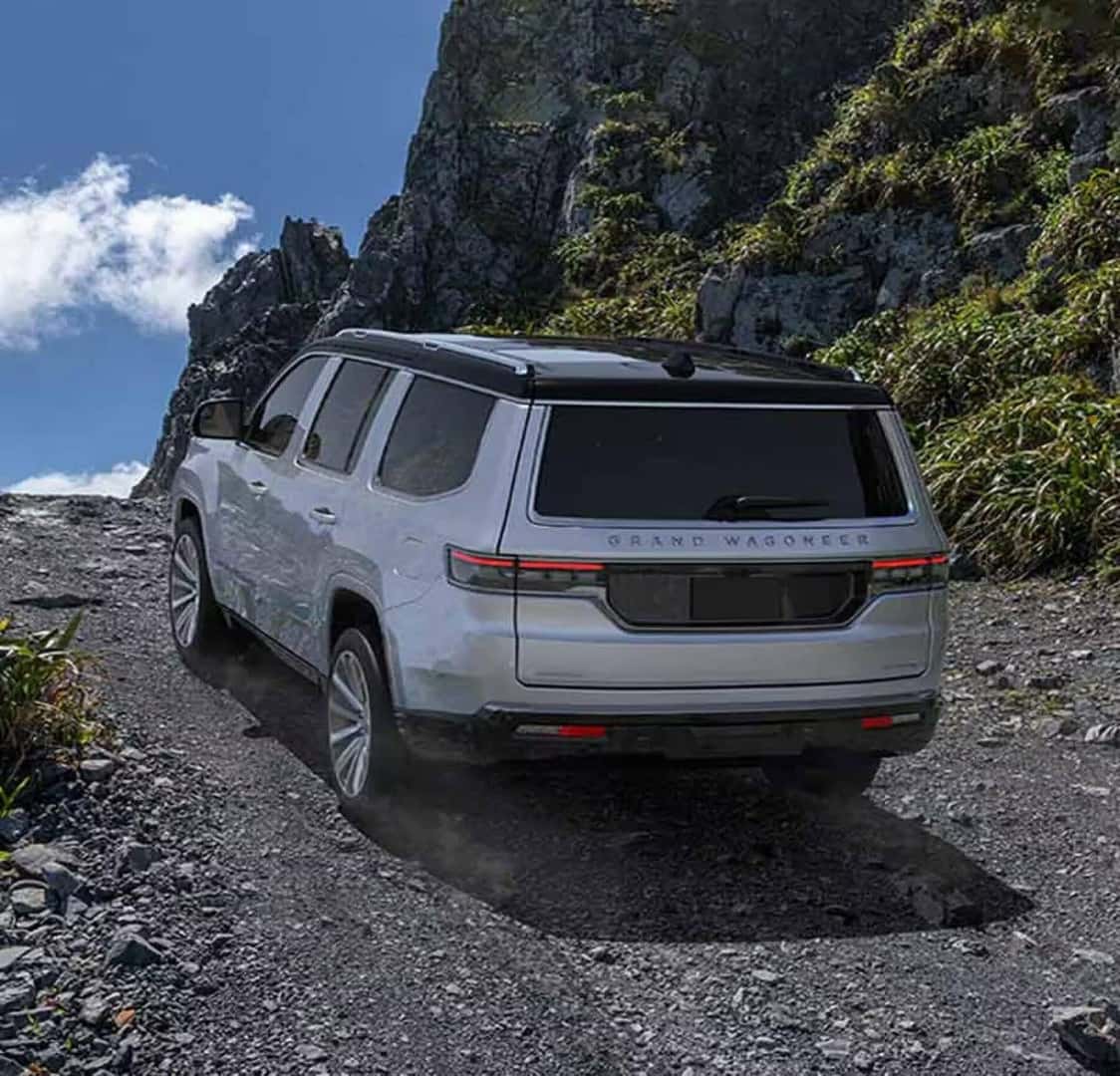Say Goodbye to the Jeep Wagoneer and Grand Wagoneer’s V8 Engines
