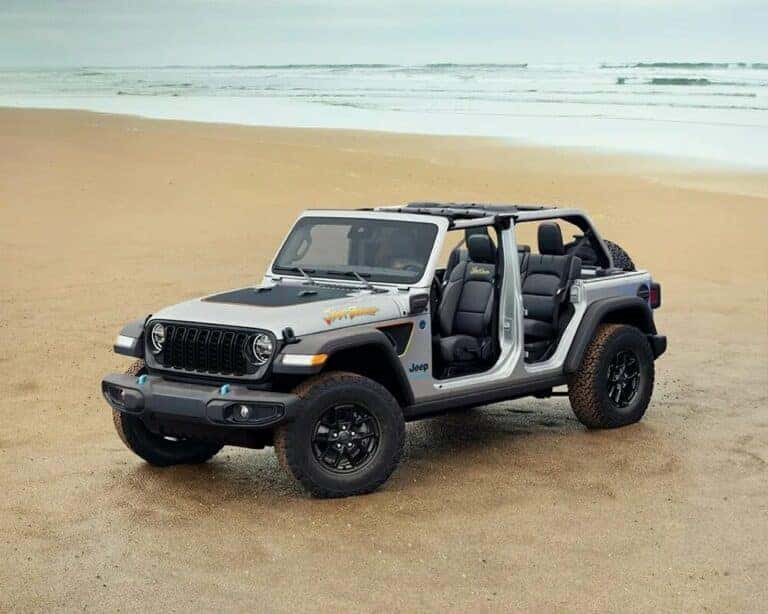 Jeep Unveils The 2024 Wrangler 4xe Jeep Beach and Gladiator Jeep Beach